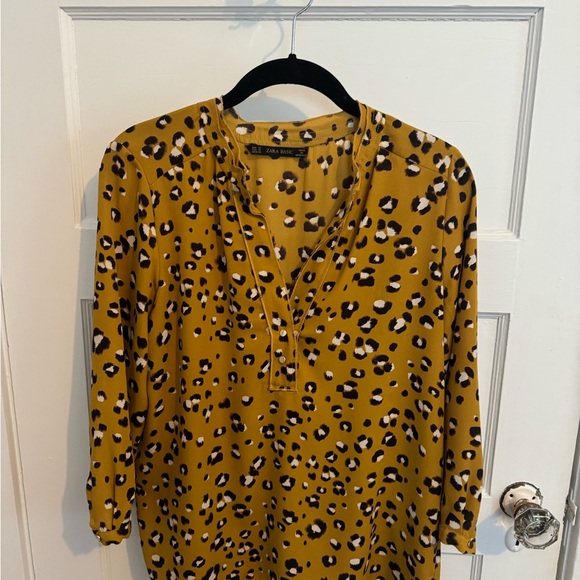 Zara | Tops | Zara Print Blouse Like New | Poshmark